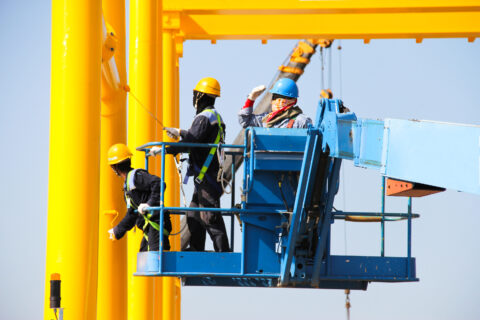 PAINTING - PREPARATION & APPLICATION FOR PLASTERING METALWORK, WOODWORK AND WALLS. - Basic ...